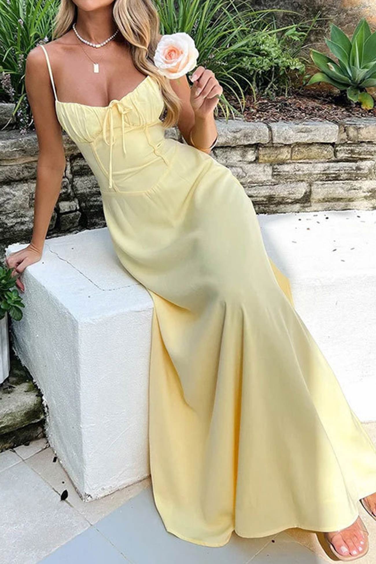 Saar – Corset Maxi Jurk met Striksluiting en A-Lijn Snit – Verlomoda